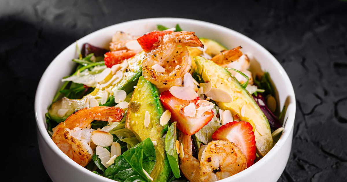 Shrimp (Garides) Salad with Strawberries | Istion Yachting Greece