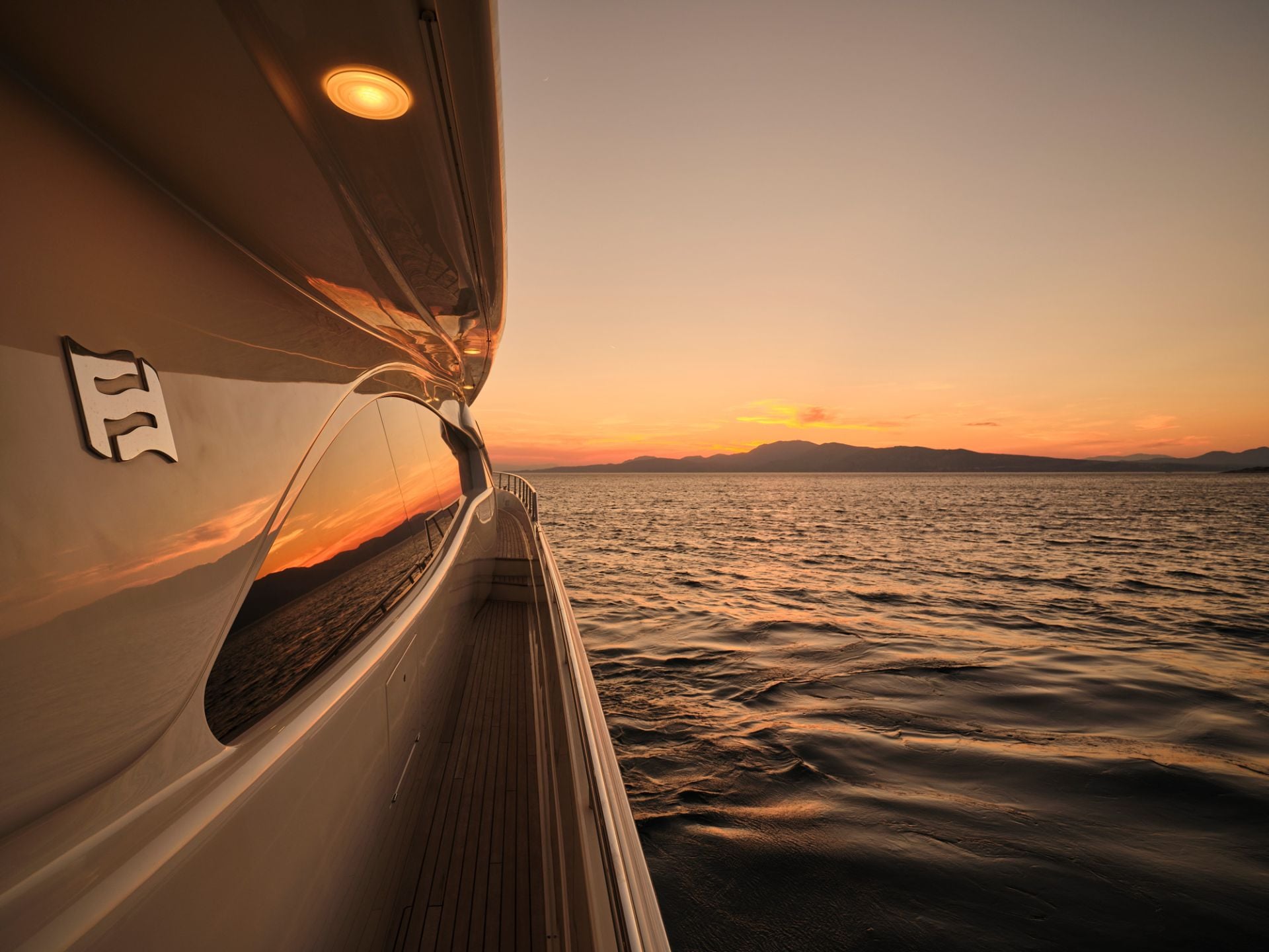 Ferretti 88 | Istion Yachting Greece