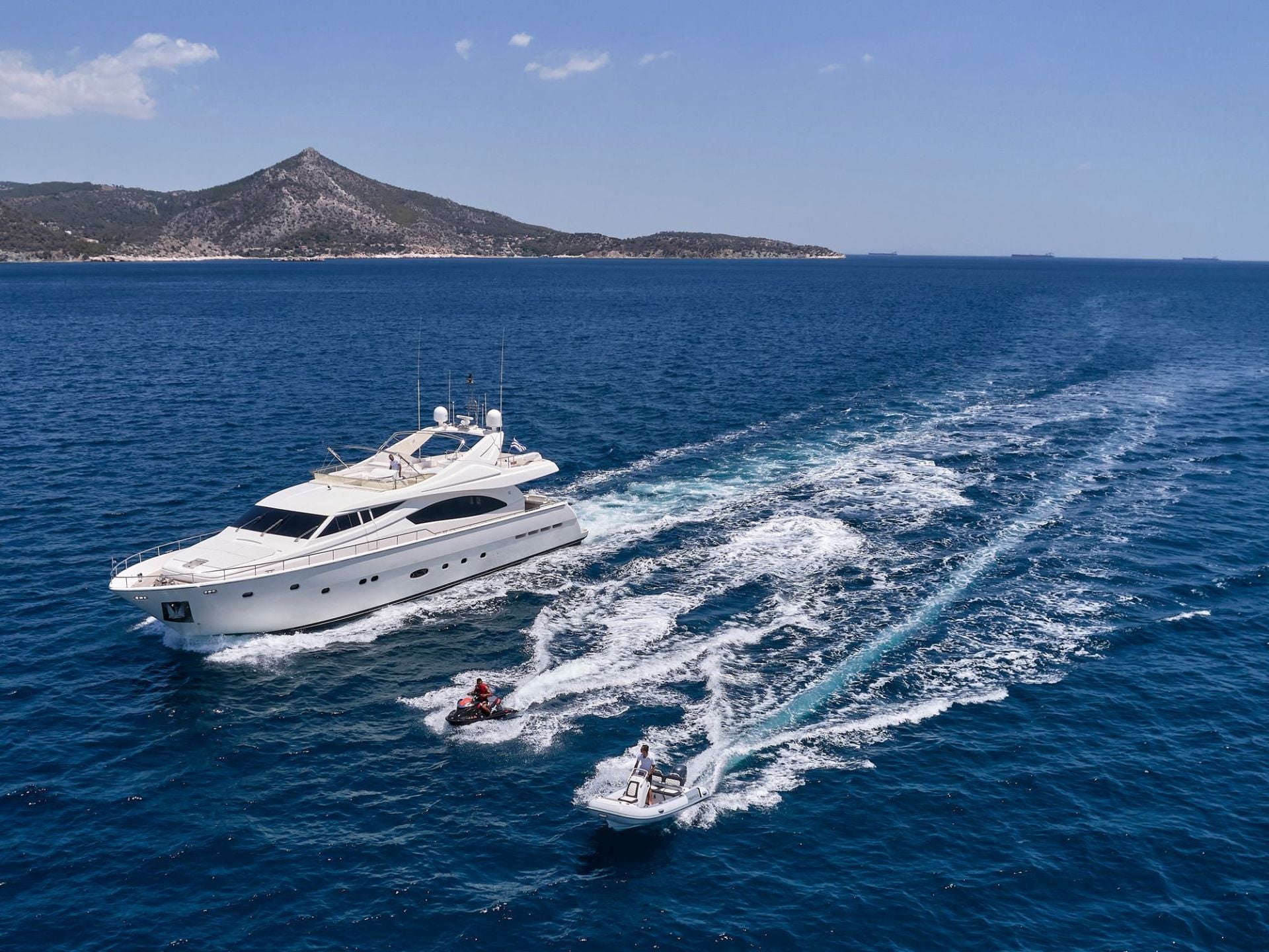 Ferretti 88 | Istion Yachting Greece