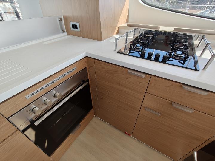 Bali 4.6 | Istion Yachting Greece