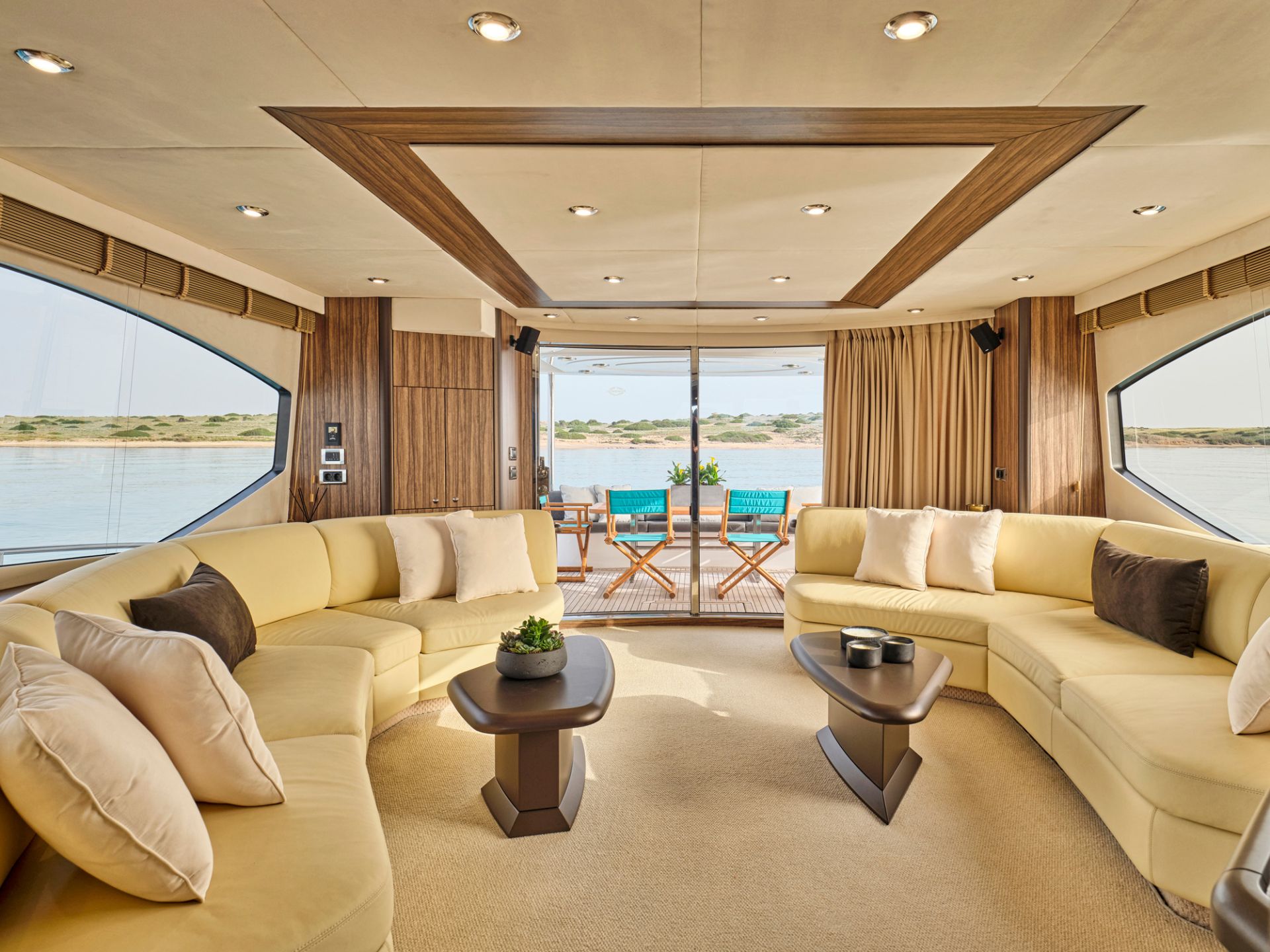 Sunseeker 75 | Istion Yachting Greece