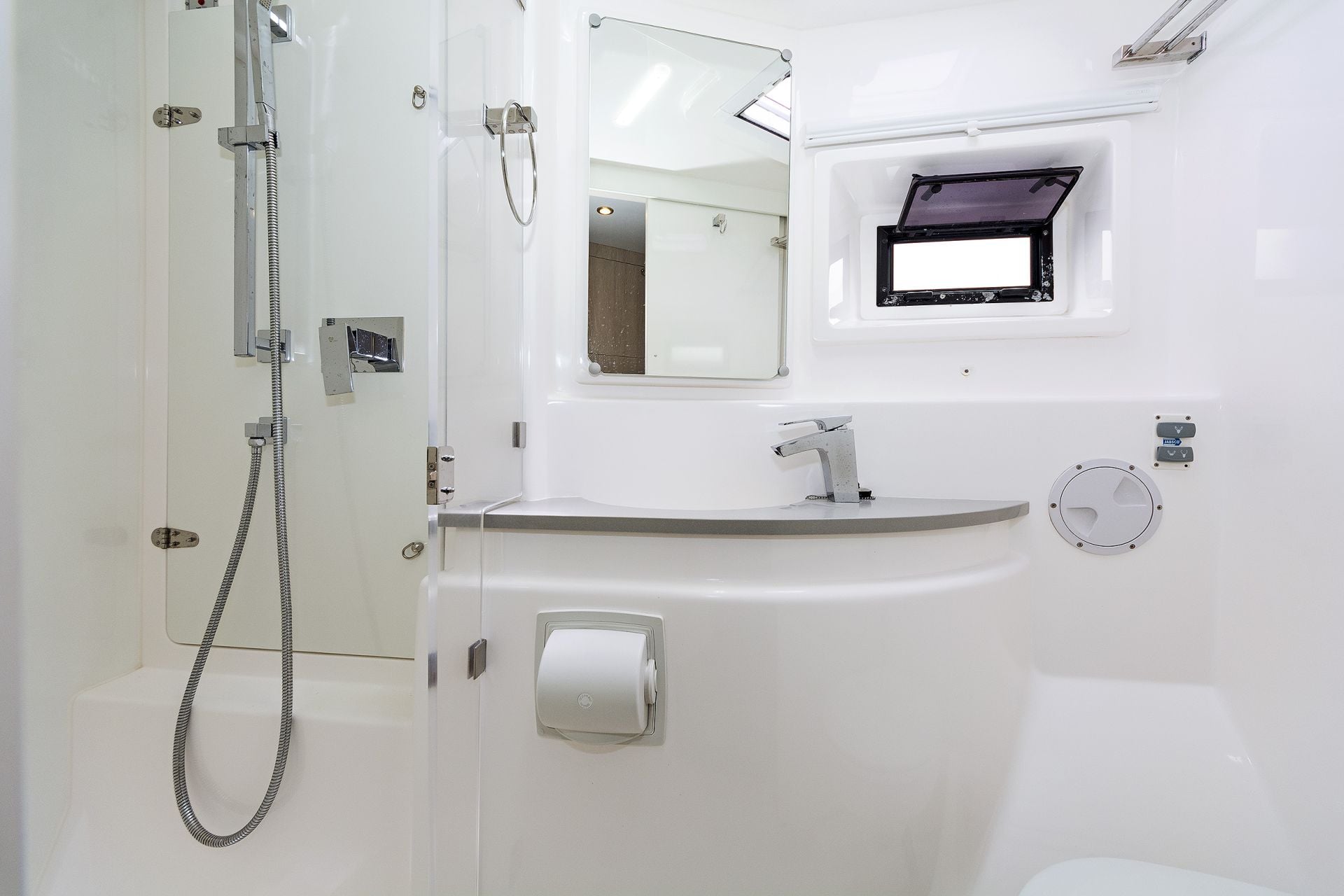 Leopard 48 | Istion Yachting Greece