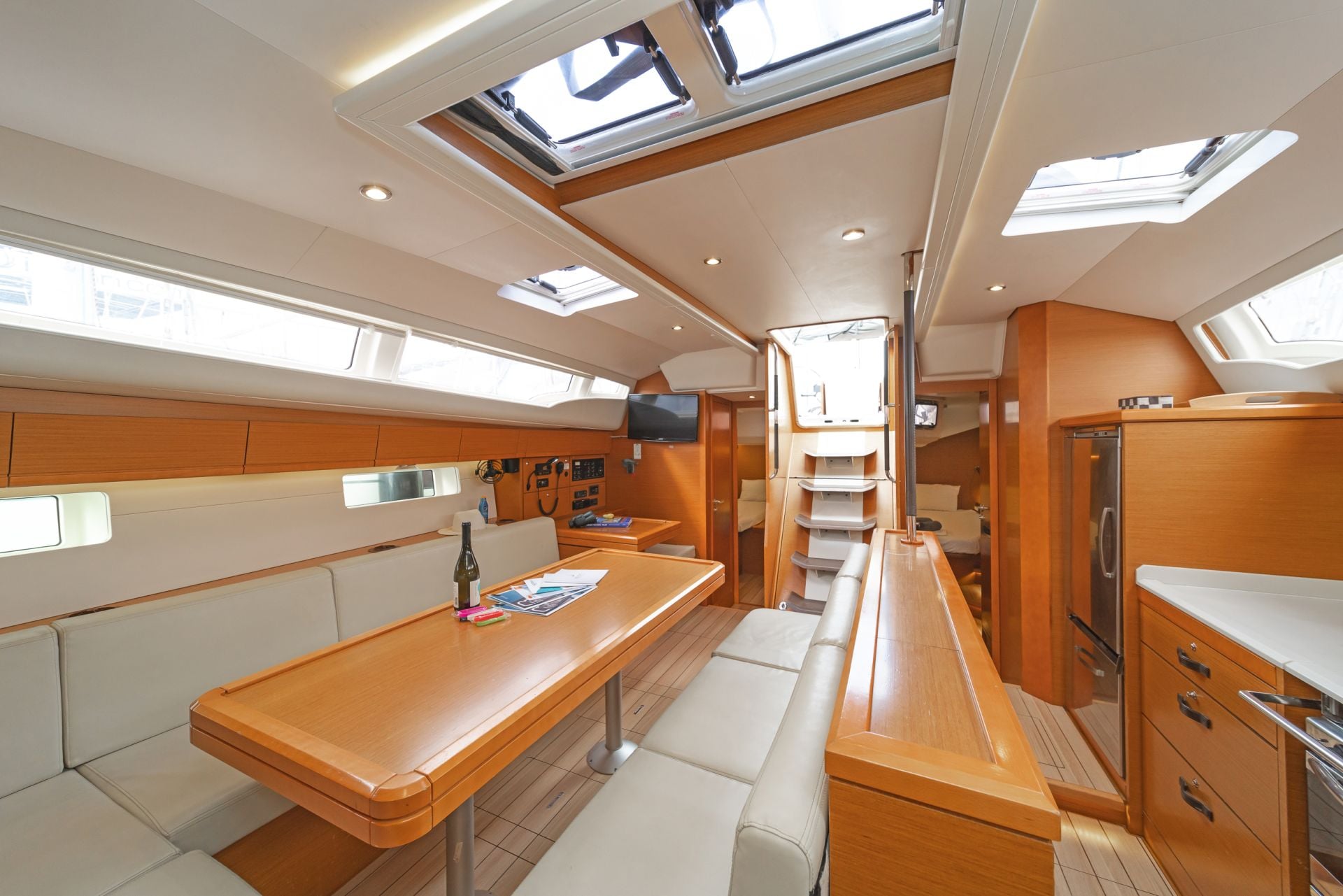 Jeanneau 54 | Istion Yachting Greece