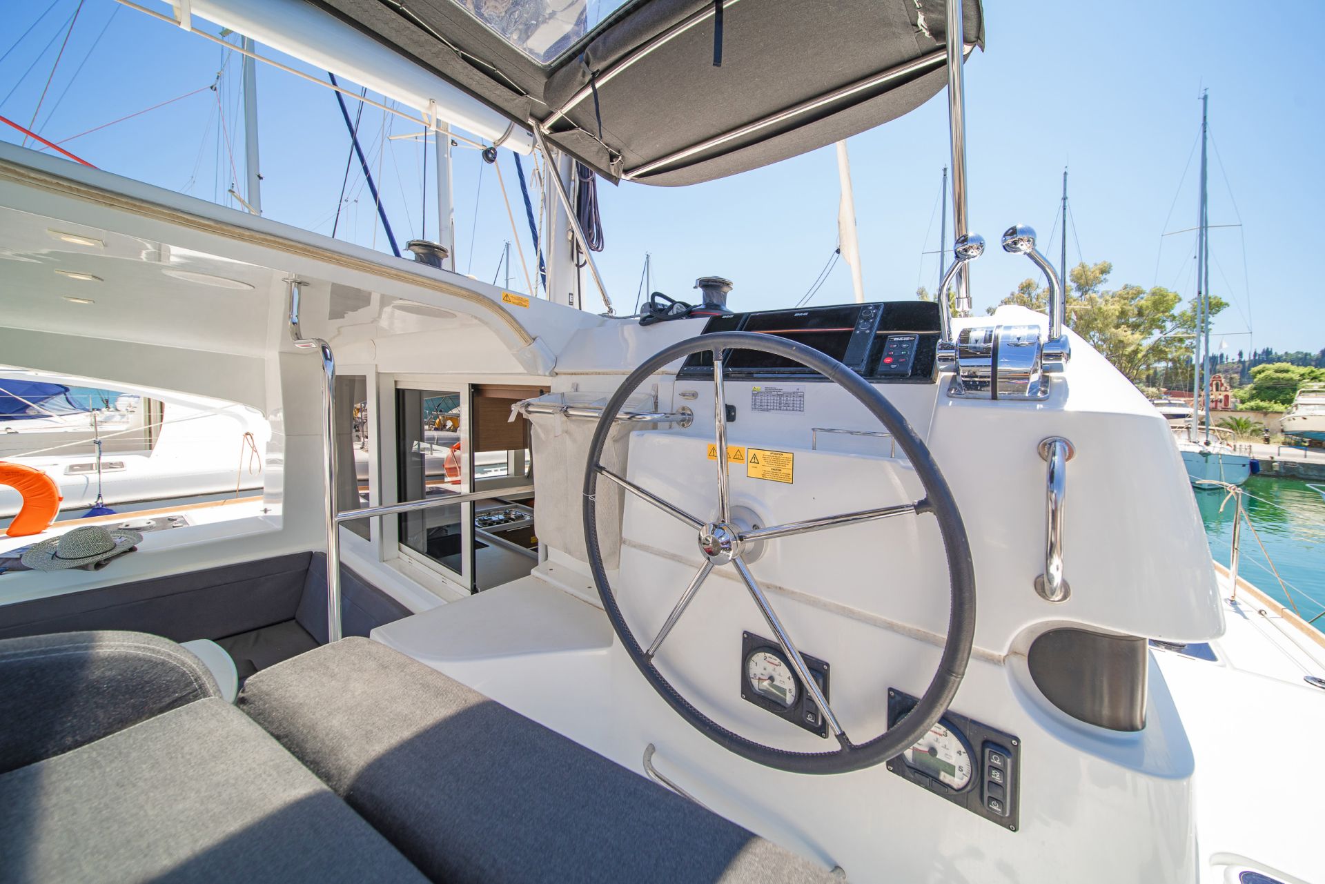Lagoon 40 | Istion Yachting Greece